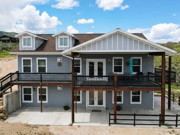 Monte Villa | New 8br Luxury Lodge | Sleeps 32 - Bear Lake