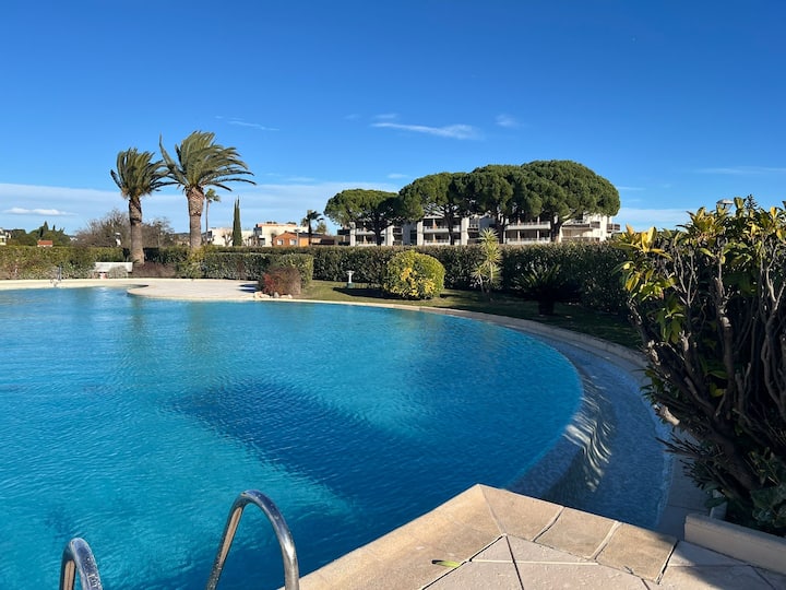 Appartement Lumineux Avec Piscine à Mandelieu - Mandelieu-la-Napoule