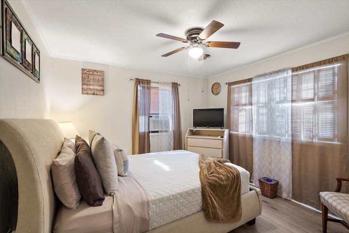 Lu's Home Away From Home - Pet Friendly - Jackson, MS