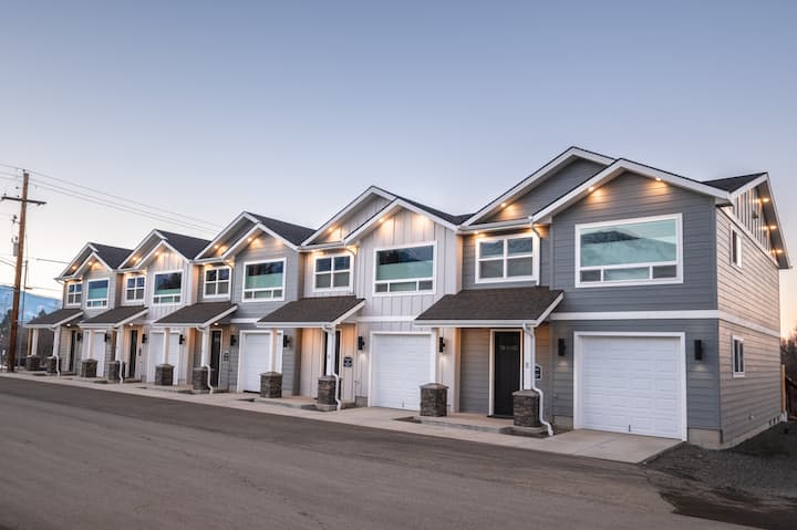 Mountain View Townhome A |Walk To Downtown Joseph - Joseph, OR