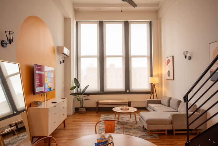 Sosuite | Studio Loft  Gym, Lounge - Ardmore, PA
