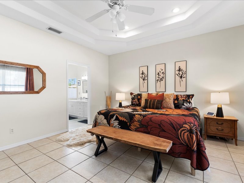 Heated Pool Coffee Bar • Outdoor Oasis - Grill - Houses for Rent in ...