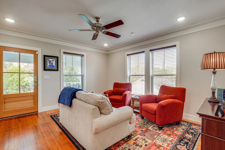 Walk To Historic Dtwn Laurel: Quiet Home W/ Porch - Laurel, MS