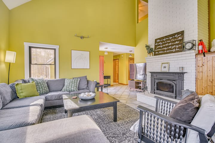 Groups Welcome! Lakefront Gem W/ Dock In Greenwood - Maine