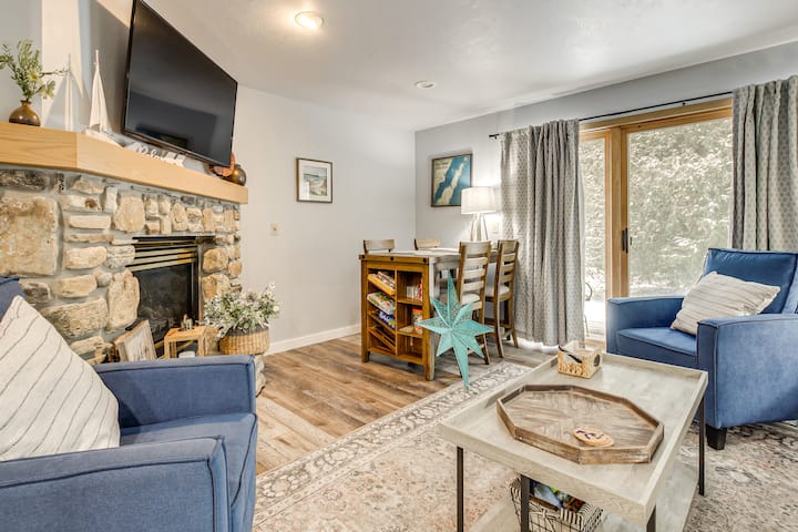 < 1 Mi To Peninsula State Park: Central Condo - Baileys Harbor, WI