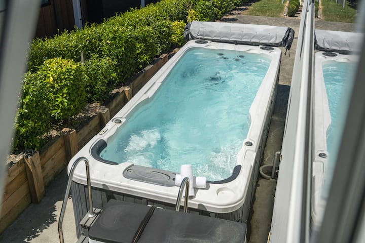 Luxury Home W/ Swim Spa – Perfect For Families - Taupō