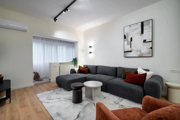 Gorgeous 2br Retreat | Old Town & Calea Victoriei - Bucharest
