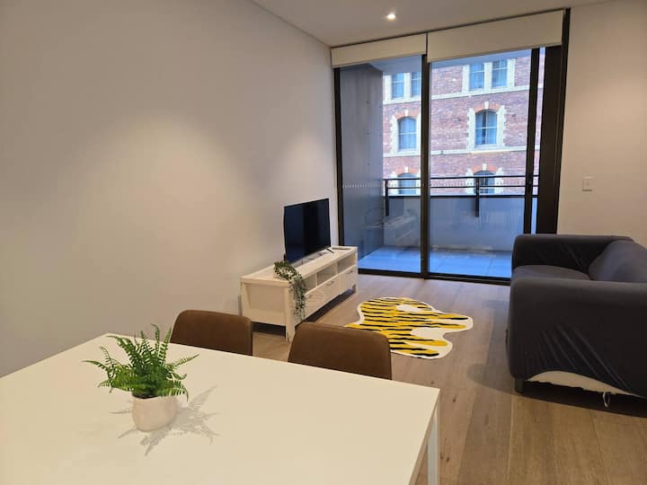 N-cbd Da 2 Bedroom E5 Helpers - Rosebery