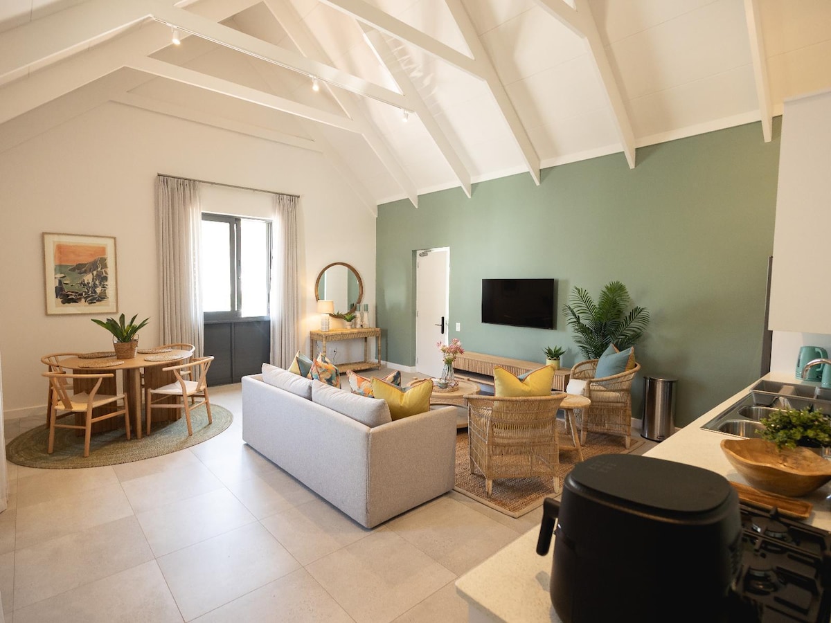 Cornercade, Hermanus - Flats for Rent in Overstrand Local Municipality ...