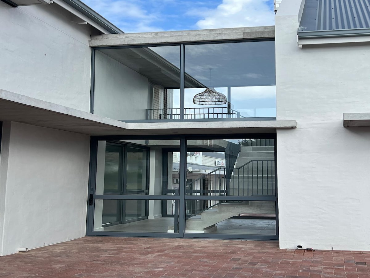 Cornercade, Hermanus - Flats for Rent in Overstrand Local Municipality ...