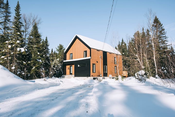 Chalet Le Ragnar | Spa•sauna•piscine•foyer•billard - Quebec