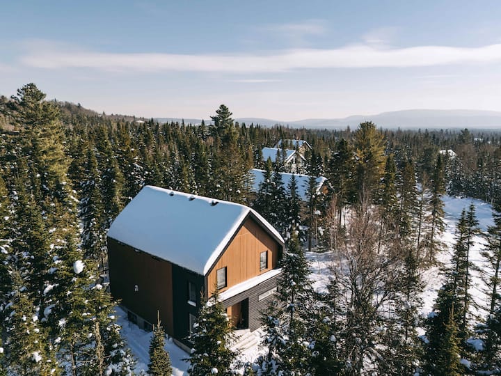 Chalet Le Ragnar | Spa•sauna•piscine•foyer•billard - Quebec