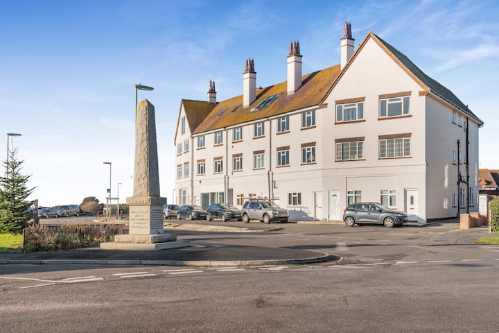 2 Bed In Barton On Sea (Oc-c34500) - New Milton