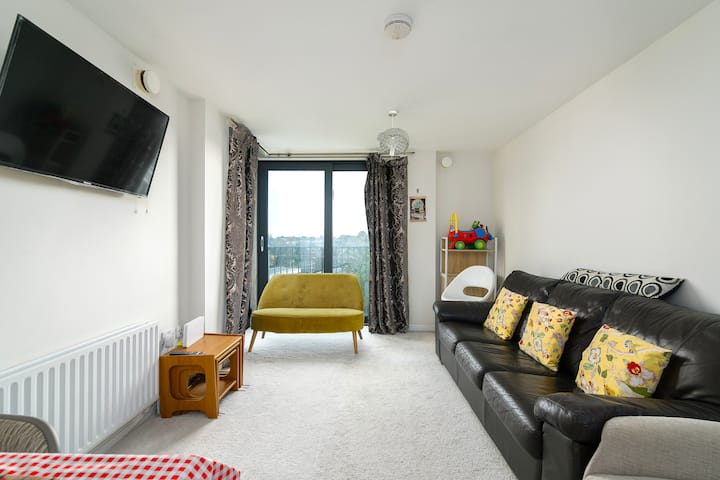 Modern Flat In North London Close To Tube - Ruislip