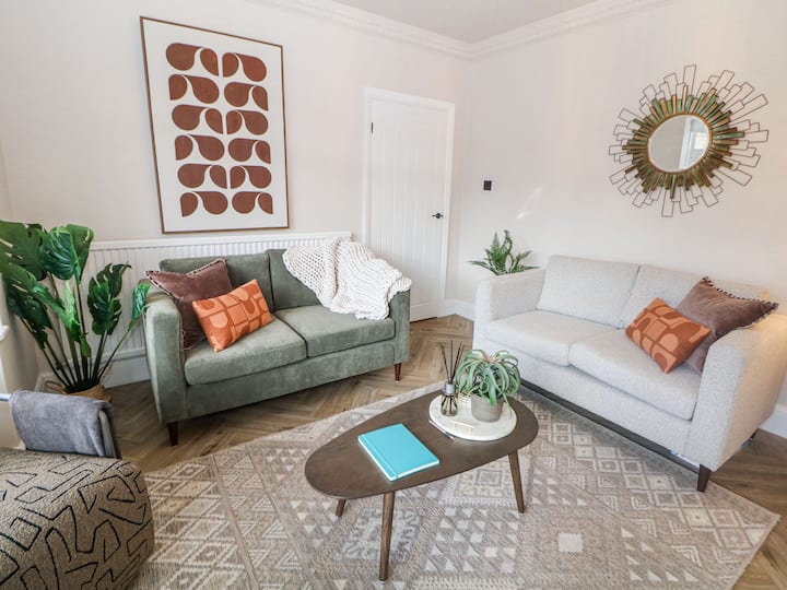 37 Berry Hill Lane - Sherwood Forest