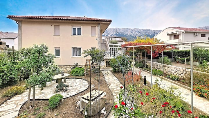 Apartment Zic Vesna - 350 M From The Beach - Baška