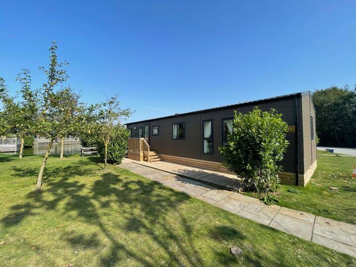 Acacia Waterside Spa, Thirsk - Thirsk