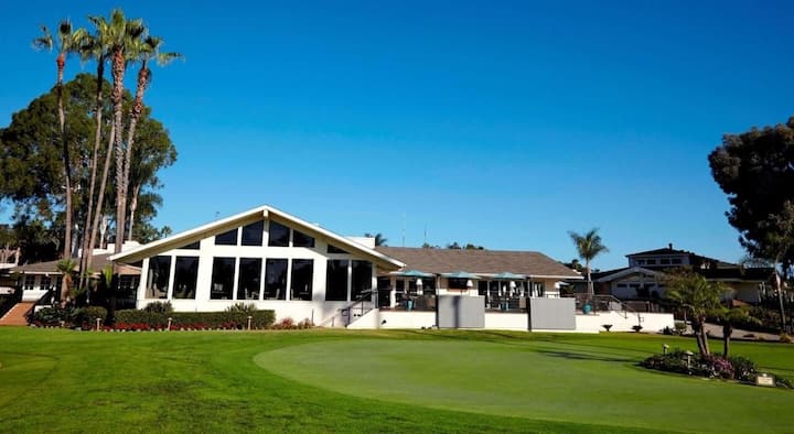 Club-level King Room With Outdoor Pool And Spa - Del Mar, CA