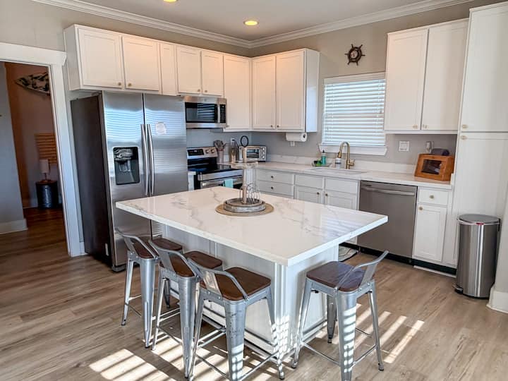 Boujee Beach - Crystal Beach, TX