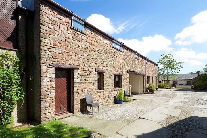Skiddaw, Whitbarrow, Penrith - Pooley Bridge