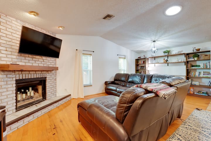 Pool & Patio Access: Breezy Getaway In Palm Harbor - Palm Harbor, FL