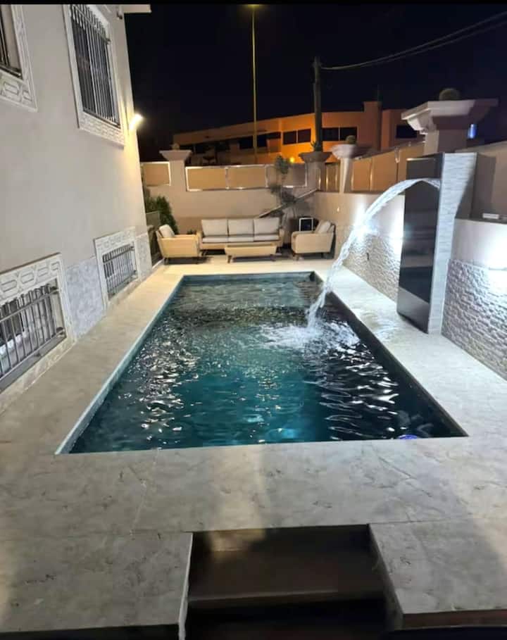 Villa Confortable De 9 Chambres Avec Piscine Reg92 - Agadir