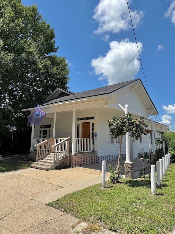 Charming 3br Home Near Downtown Lafayette - Lafayette, LA