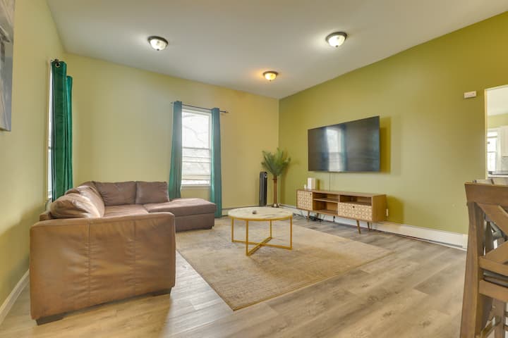Easy Nyc Access: Updated Apt Near Parks & Bay! - The Bronx, NY