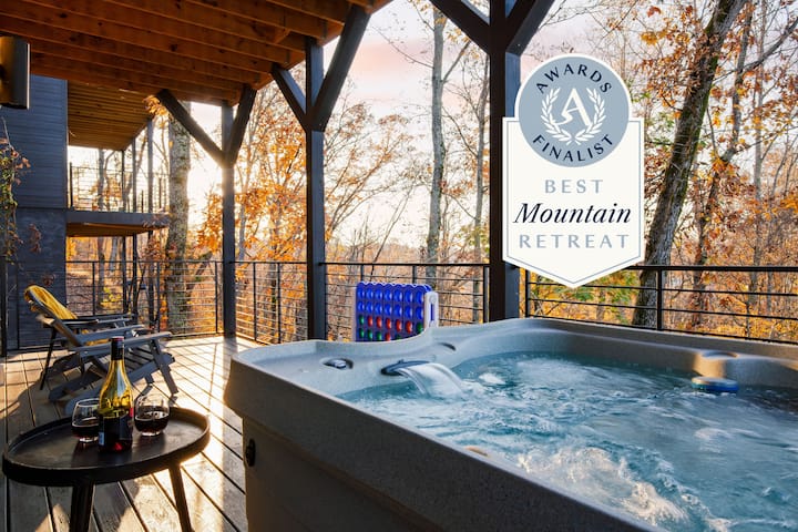 Vols-themed Cabin W/ Indoor Pool & Views - Sevierville, TN