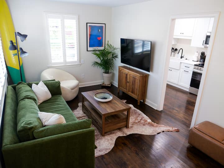 Stylish Renovated 2 Bedroom In South Windermere - Charleston, SC