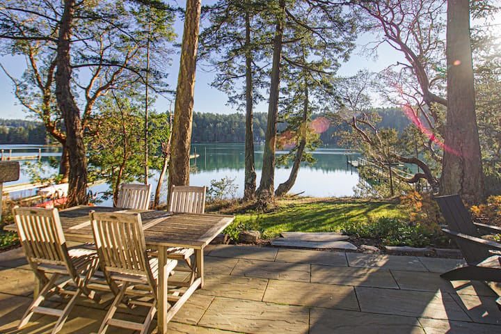 New Listing! Charming Waterfront Retreat - De Haro - Roche Harbor, WA