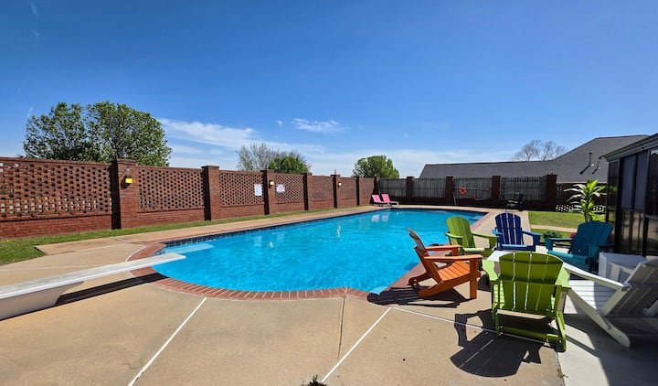 Private Pool Oasis Near Fort Sill & Refuge Slps 9 - Lawton, OK