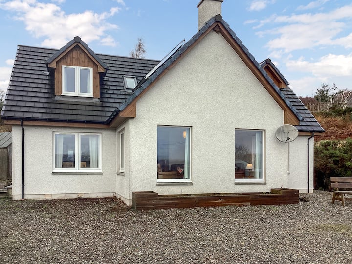 Shedfield Cottage - Urquhart Castle