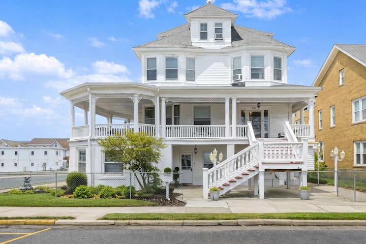 10br Ww Victorian Beach House - Sleeps 30! - Stone Harbor, NJ
