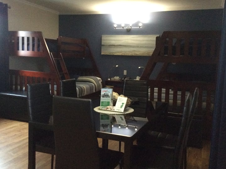 Chambre Familiale Jusqu à 8 Personnes - Trois-Rivières