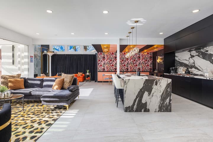 7 King Bed | Pool | Gym Accs | Old Hollywood Oasis - Palm Springs