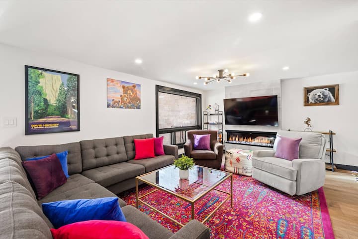 Newly Listed With Great Rates For March Ski Trips! - Aspen, CO