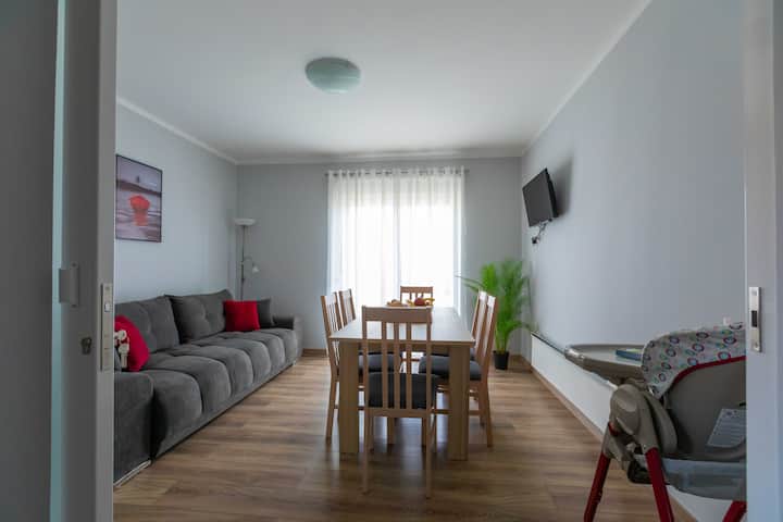 Apartment Slavek- 2 Bedroom Apartment With Balcony - Jastrebarsko