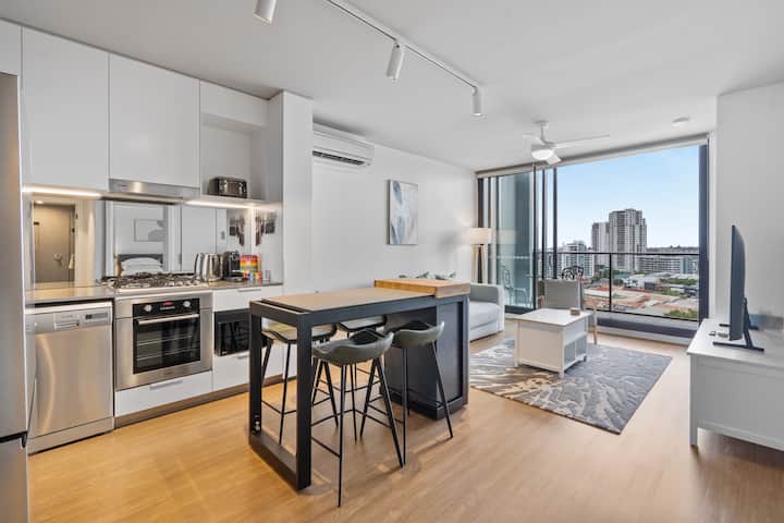 Bright 2-bed Apartment In Bowen Hills - Brisbane