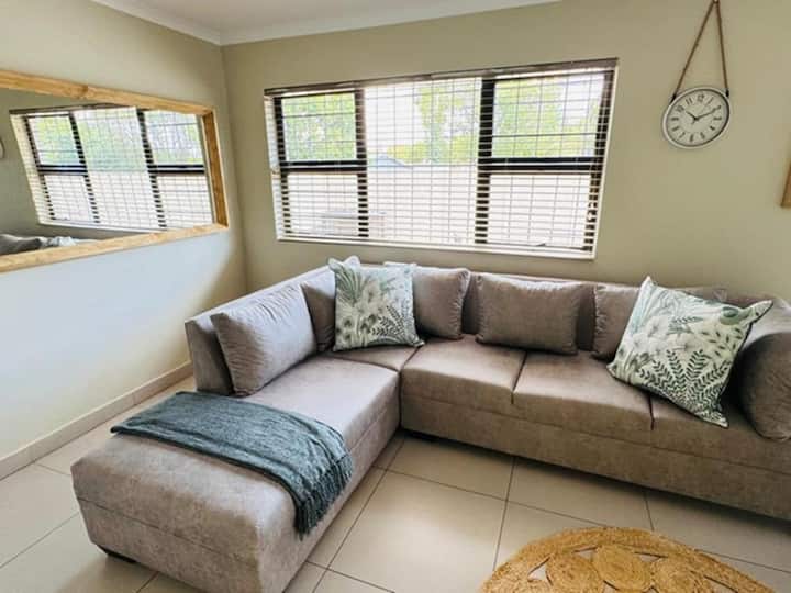 Tshepang Modern Suites - 2 Bedroom Apartment - Secunda