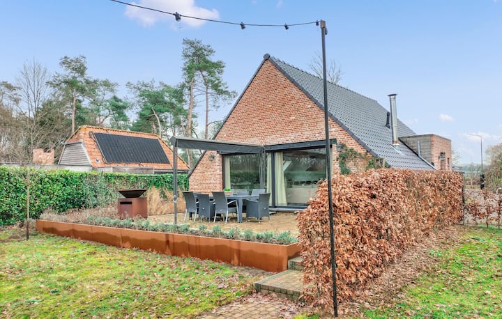Lovely Home In Merksplas With Sauna - Hoogstraten