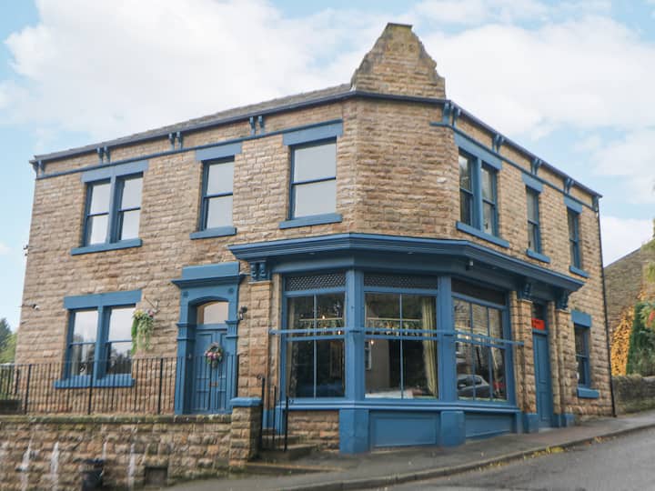 Blue Ron's - Glossop