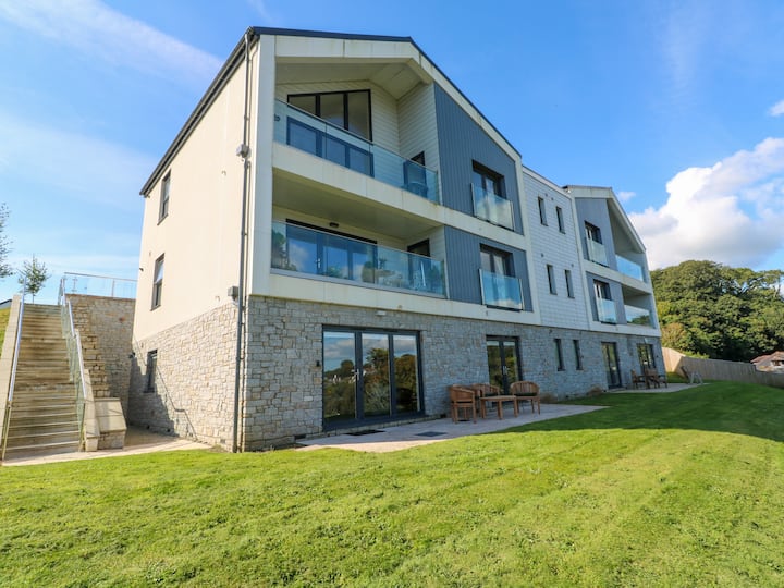 2 The Dunes - Falmouth