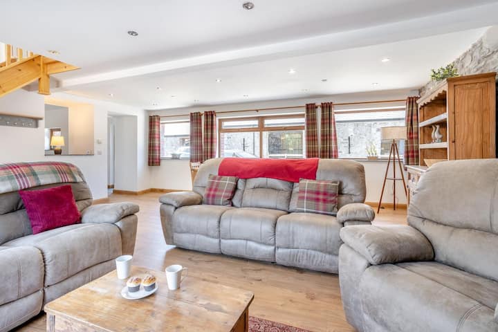 3 Bed In Llangadog (Oc-c32033) - Llandovery