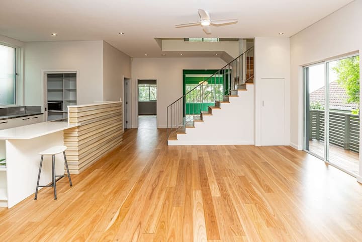 5br Sunny Bondi Home Steps To Beach For 13 - Coogee