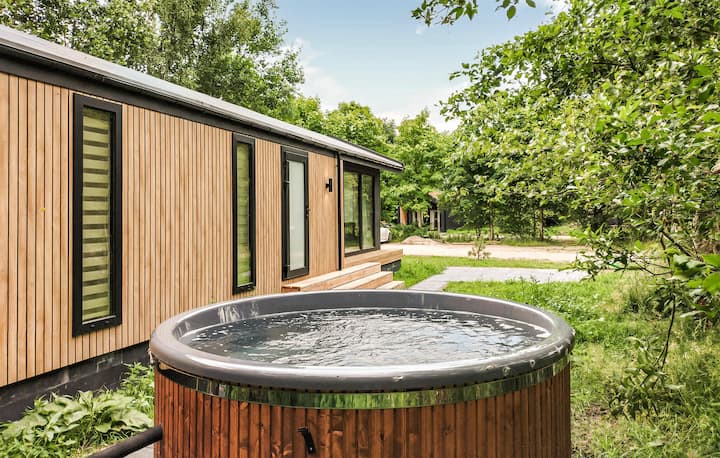 3 Bedroom Awesome Home In Oud Gastel - Roosendaal