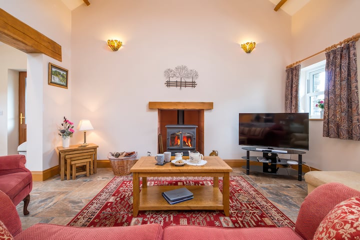 Hirwaun Cottage - Cardigan