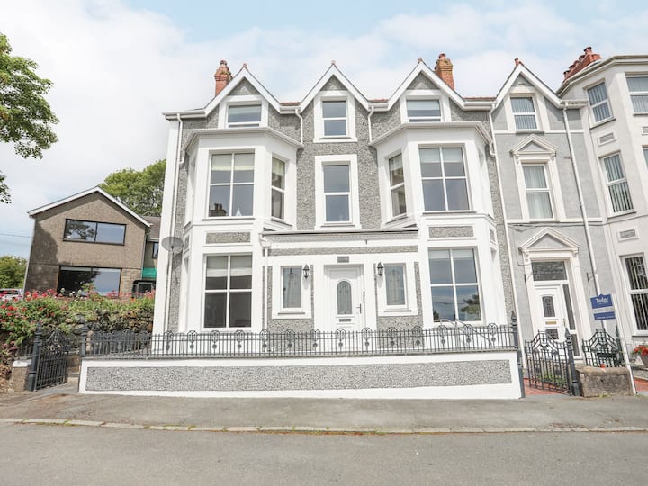 Llwyn Onn 2 Bed - Criccieth