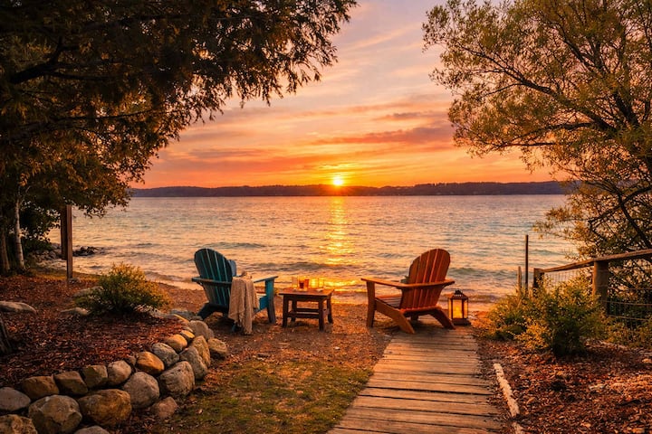 New Torch Family Lodge | Pvt Acres, Trails + Lk Ac - Torch Lake, MI