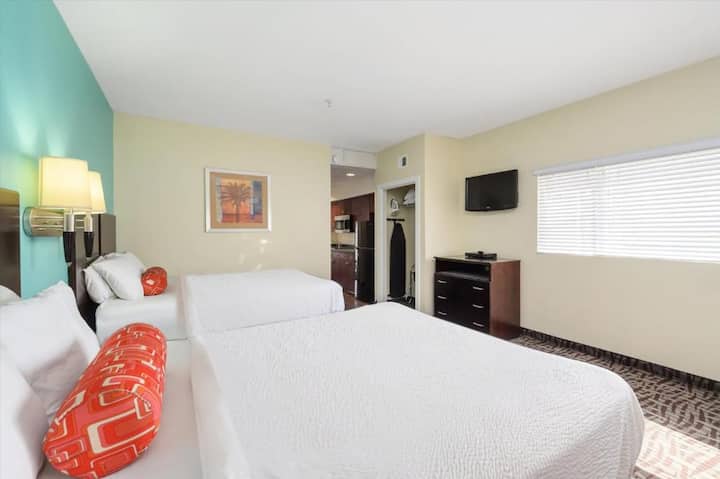 Ocean City Getaway | Beach. Pool. Free Parking. - Magnum, Ocean City